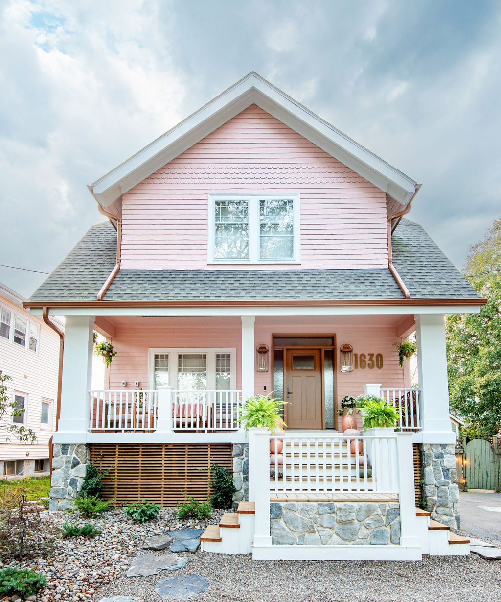 10 of the best exterior paint colors according to designers | Homes and ...