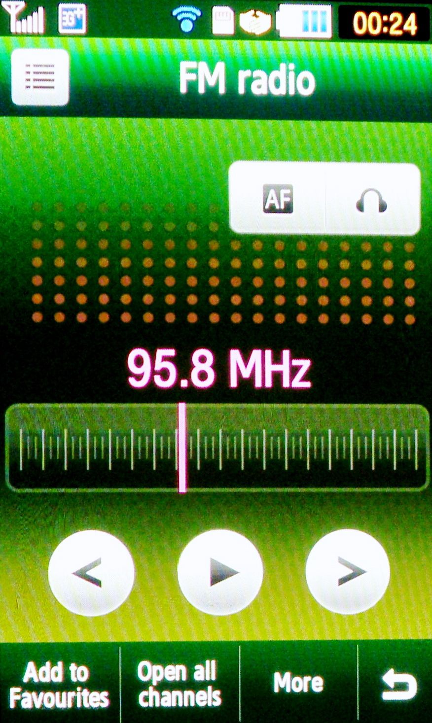 Samsung Jet: Media - Samsung Jet S8000 review - Page 7 | TechRadar