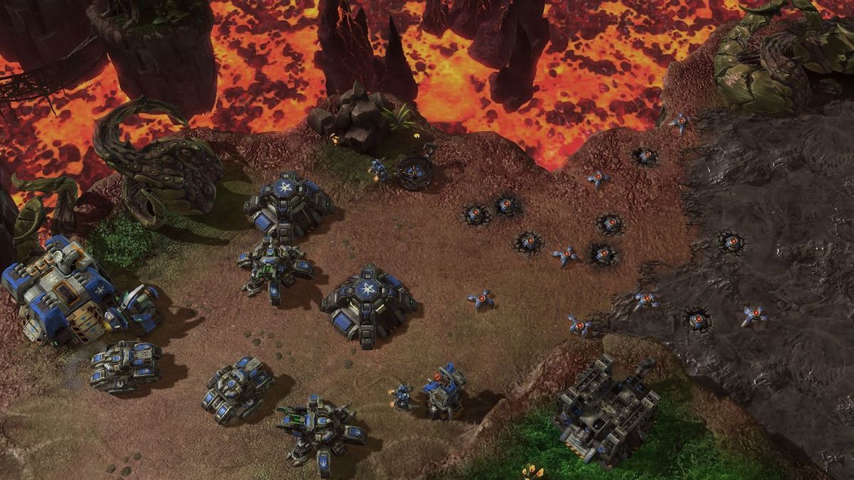 Starcraft 2 Heart of the Swarm video explains unit changes, build is ...