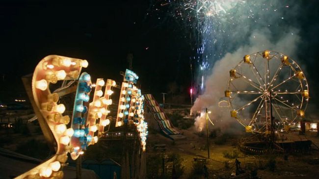 Vacation's Walley World And 6 Other Fictional Theme Parks We Wish We ...