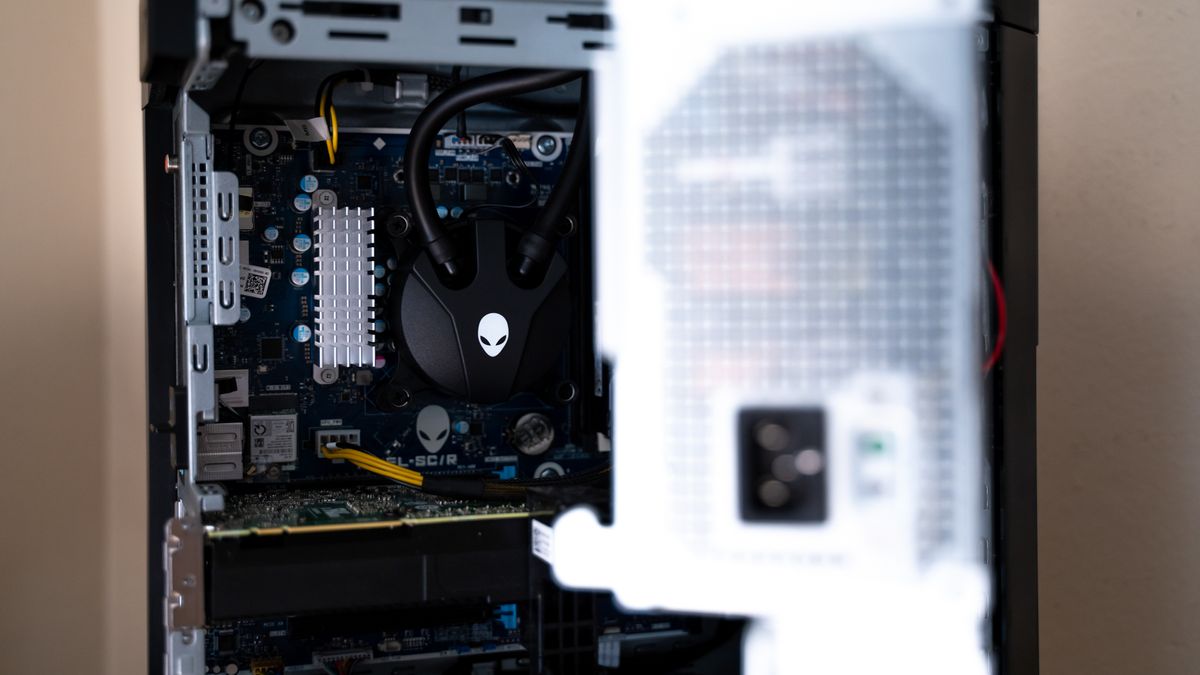 Alienware Aurora R8 | TechRadar