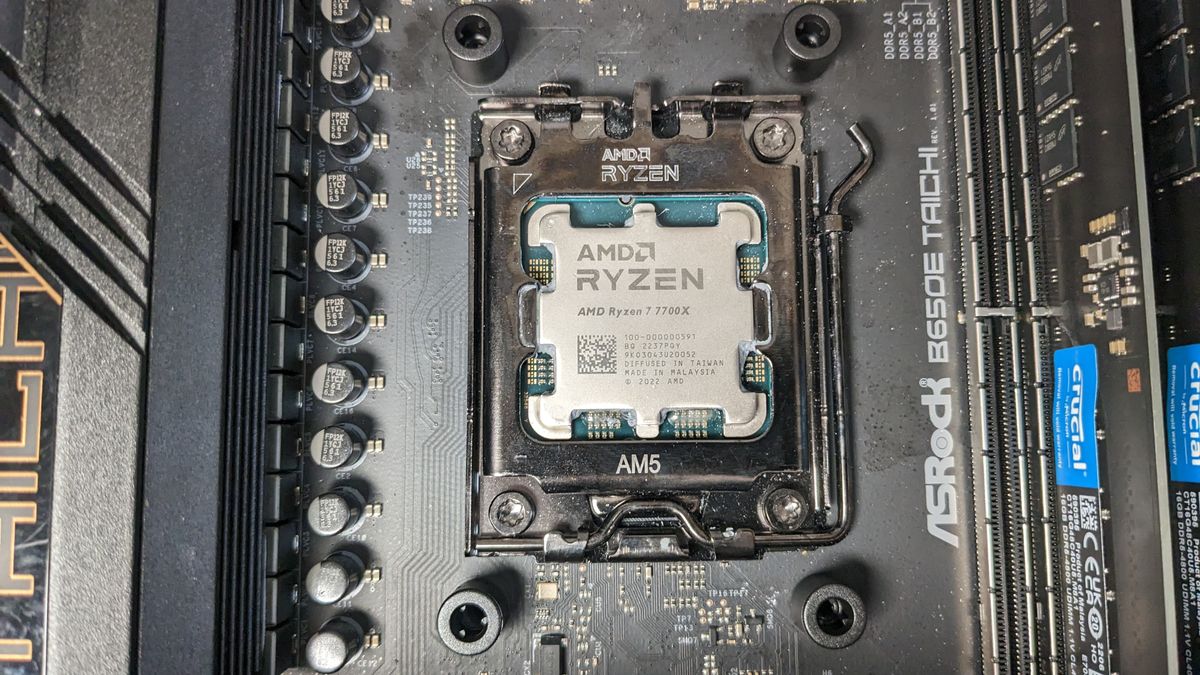 Cougar Forza 85 Essential Review: A Streamlined Forza 85 | Tom's Hardware