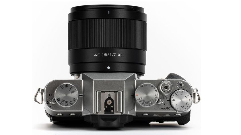 Blazar Lens makes waves with "world’s first" autofocus 1.33x anamorphic ...