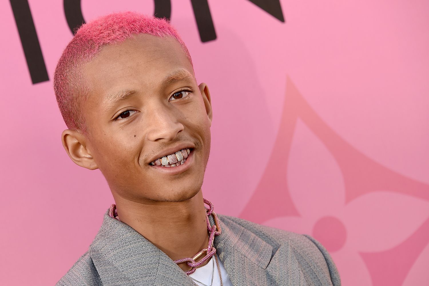 Iconic celebrities with pink hair to inspire your next hair makeover ...