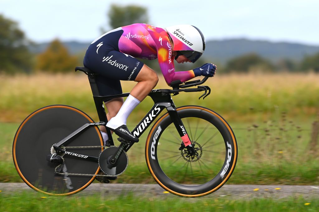 Simac Ladies Tour: Zoe Bäckstedt nets first pro victory in stage 1 time ...