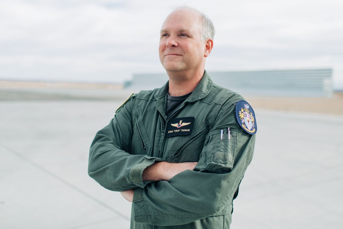 What It Was Like to Fly the 'Roc' — Stratolaunch's Massive Rocket ...
