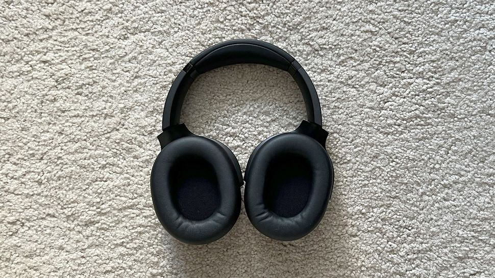 Razer Barracuda Pro review: a gaming headset you should actually buy ...