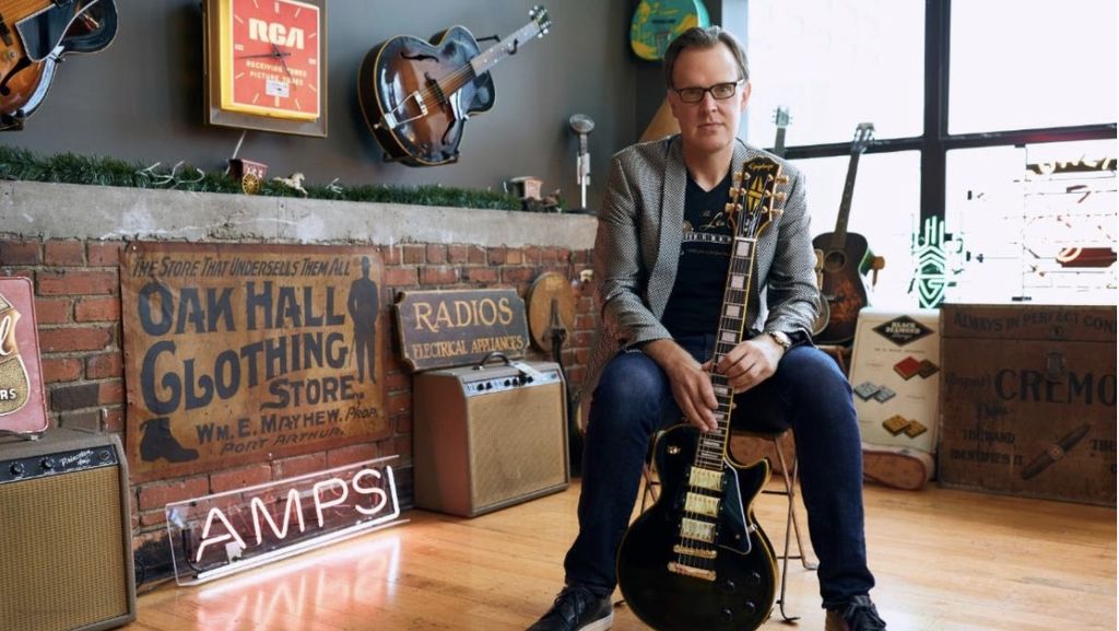 Tour Joe Bonamassa’s Unbelievable Guitar Collection with Gibson TV ...