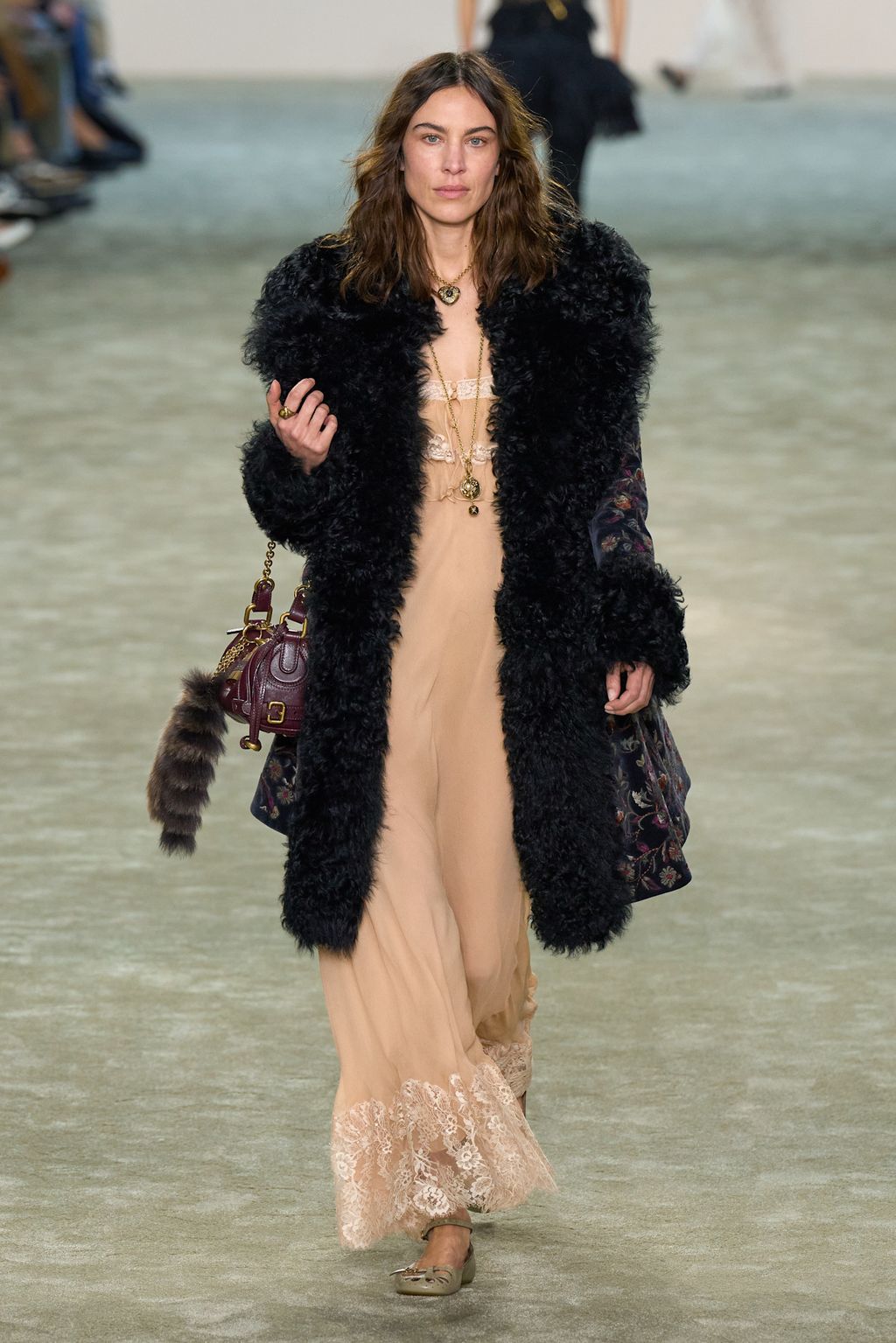 Chloé Fall/Winter 2025 Runway Review | Who What Wear