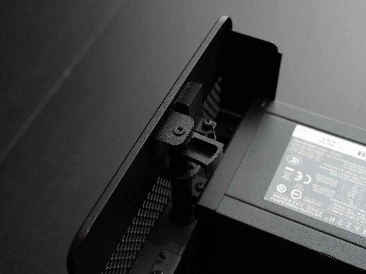 Razer Core X Review: Affordable eGPU Performance - Tom's Hardware | Tom ...