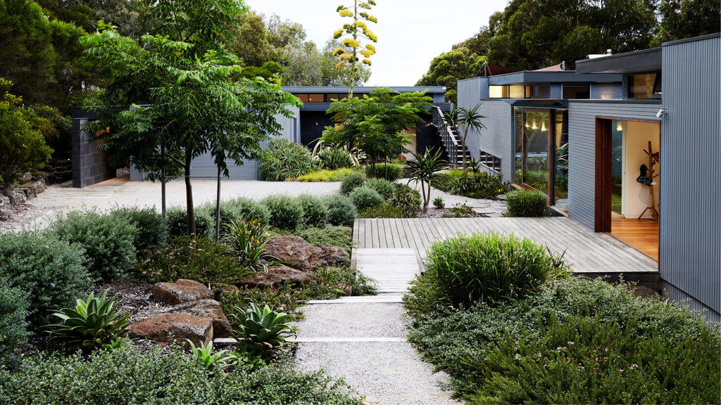 7 Front Garden Privacy Ideas for a Secluded Entrance | Livingetc