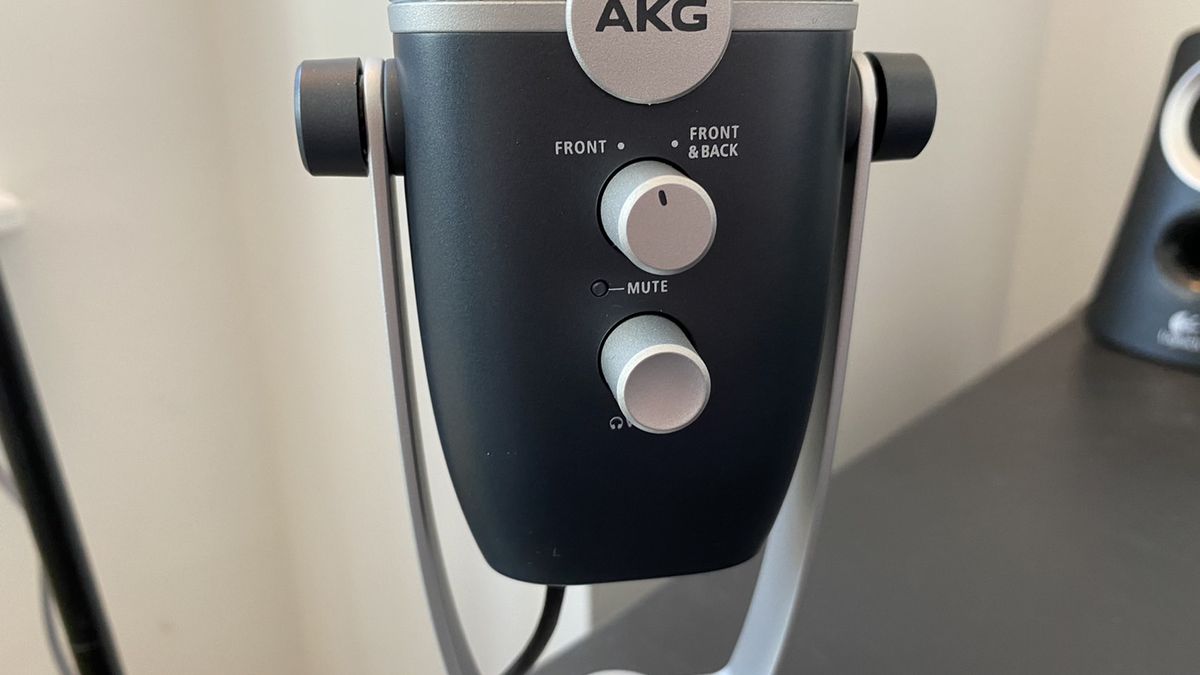 AKG Ara and Lyra Microphones Review: Excellent Audio, Niche Audience ...