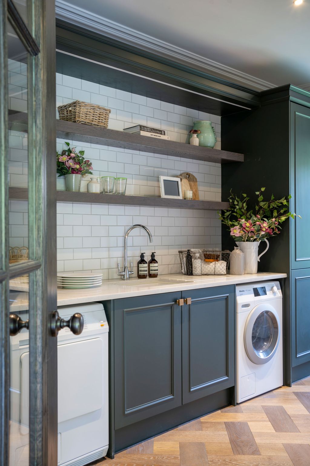 Laundry room lighting ideas – styles that look good and make laundry ...