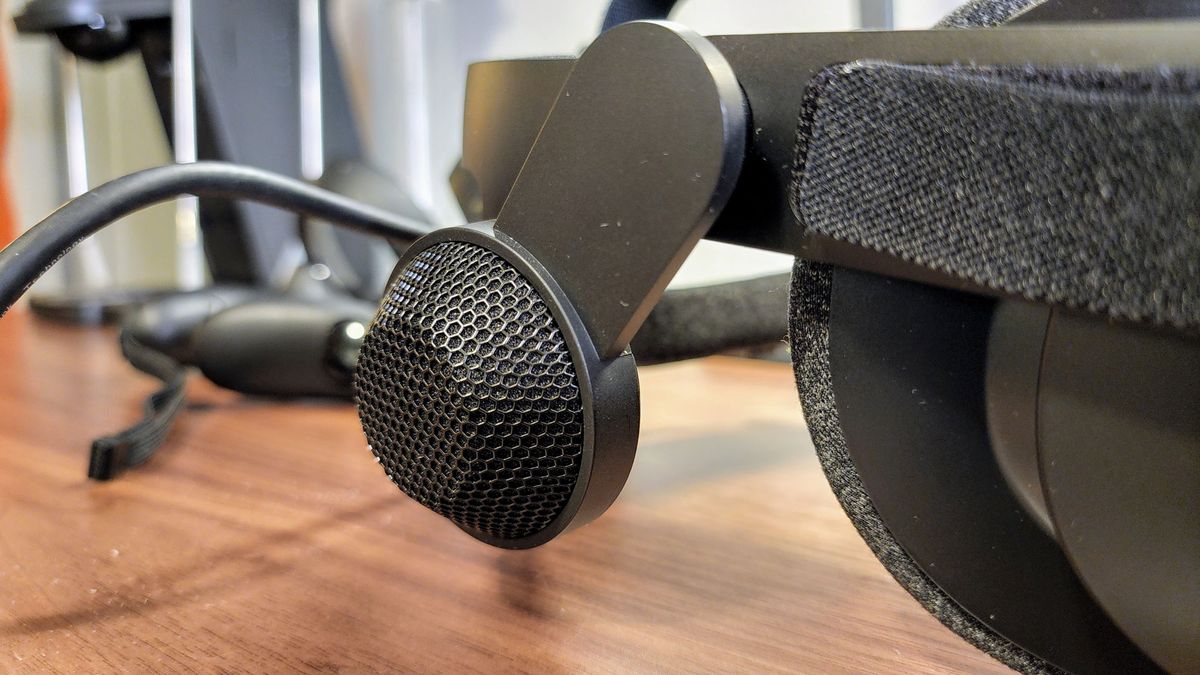 Meta Quest 2 Vs Hp Reverb G2 Vr Headset Face Off Laptop Mag