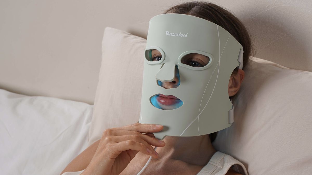 5 reasons you should use your LED face mask before you sleep | T3