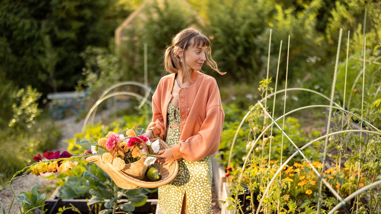 Slow Gardening Is Perfect Way To Rest & Reconnect To Nature | Gardening ...