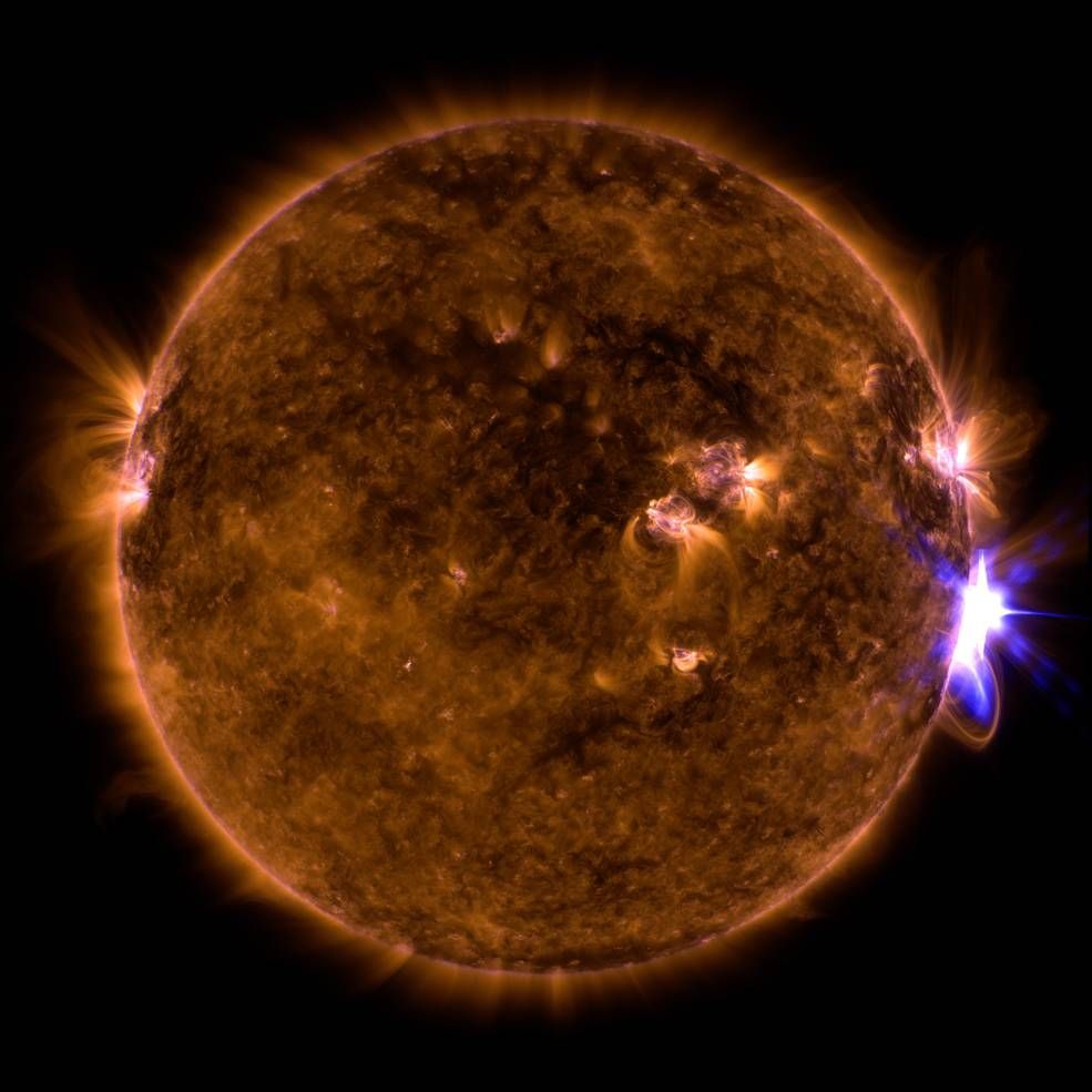 Monster Solar Flare Marks 7th Powerful Sun Storm in 7 Days | Live Science