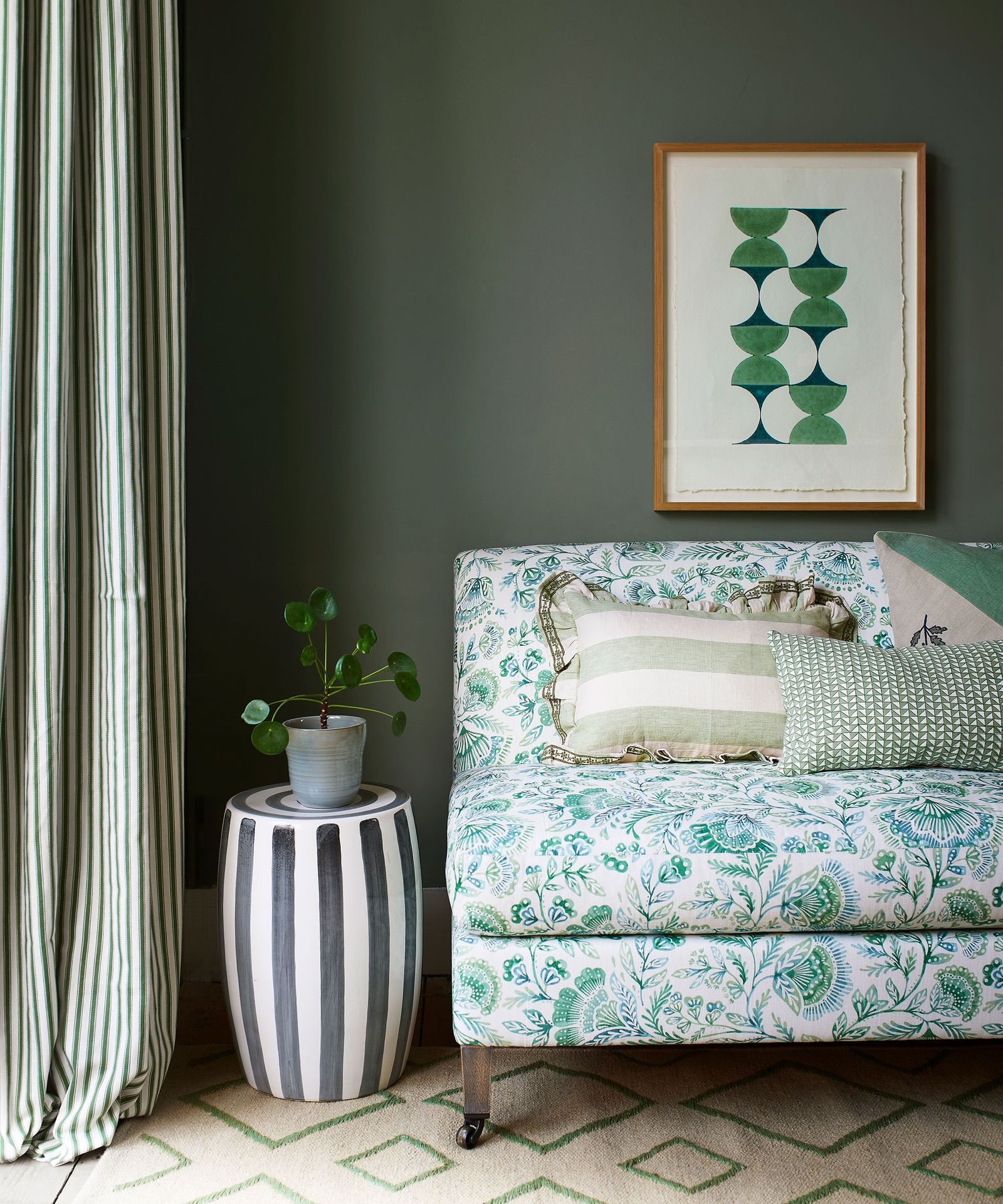 Green living room ideas: 15 gorgeous verdant schemes | Homes and Gardens