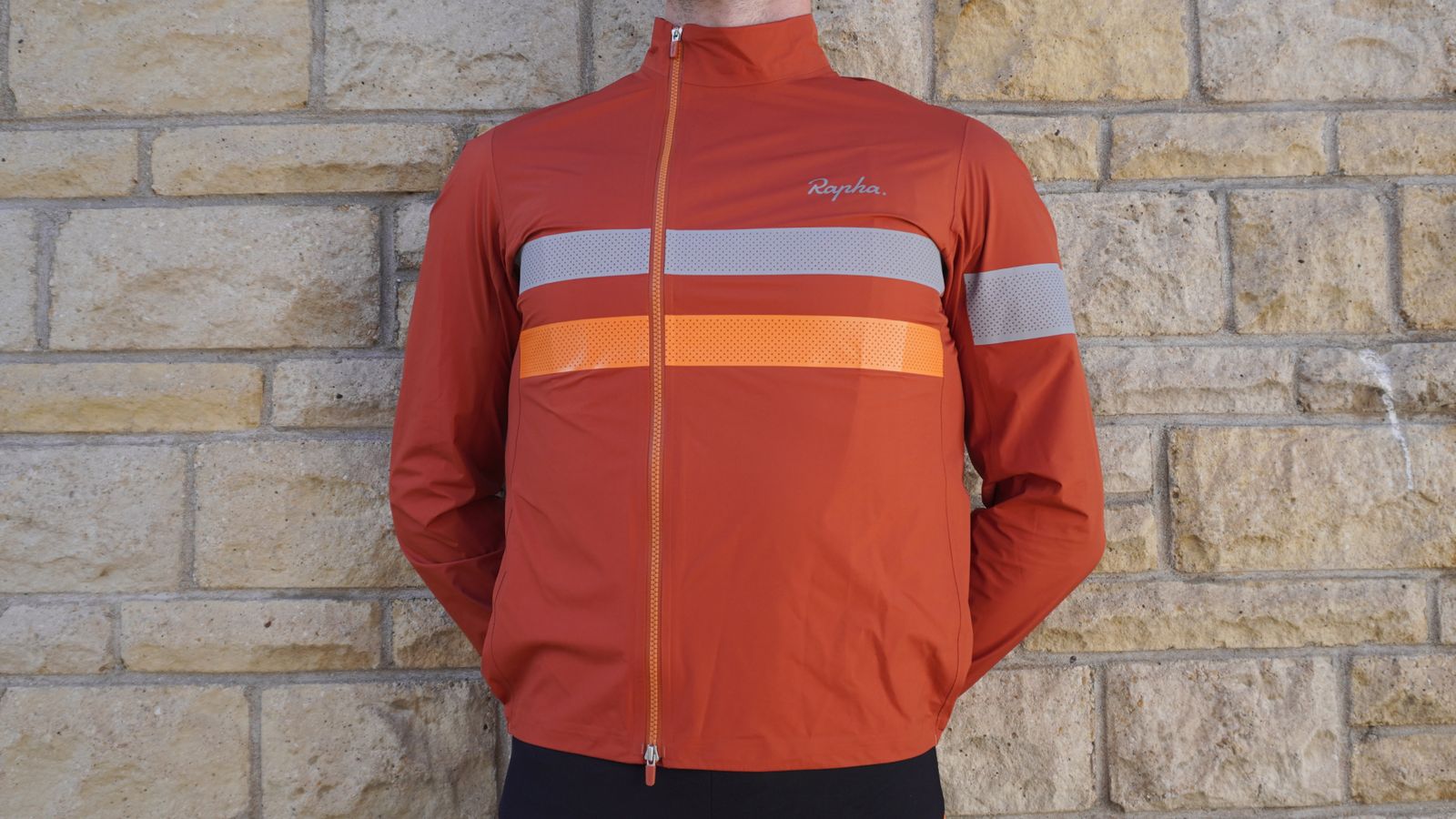 Rapha Brevet Gore-Tex Rain Jacket review - a trusty, packable ...