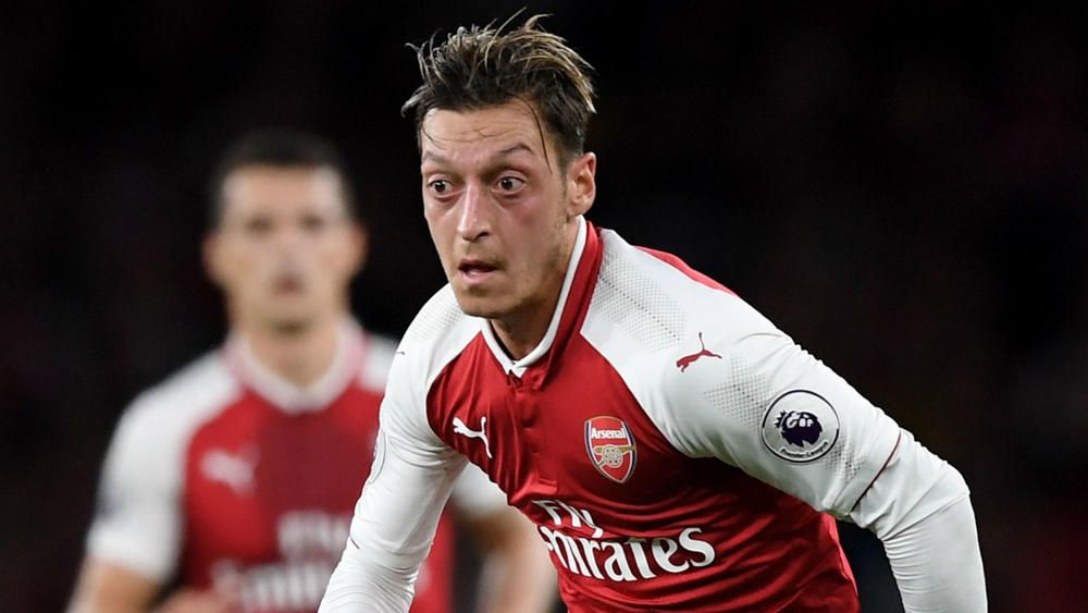 Talks between Ozil and Arsenal 'moving in positive direction' | FourFourTwo