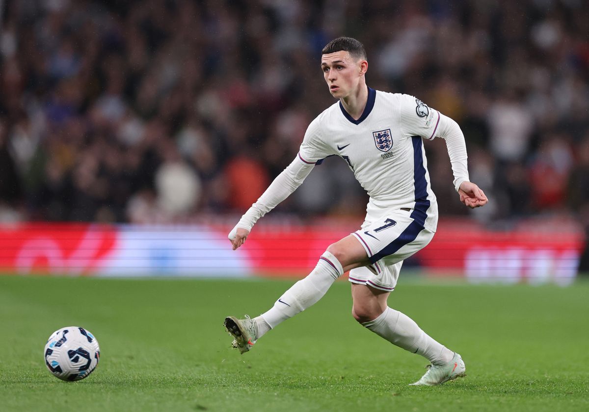 'When I see Phil Foden play, he just seems like a shy lad - that holds ...