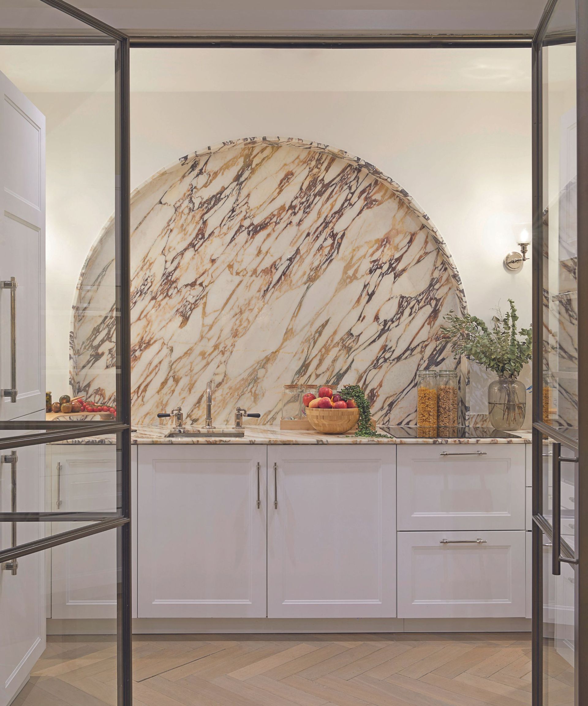 Decorating with marble: 16 luxe looks with precious stone | Homes and ...