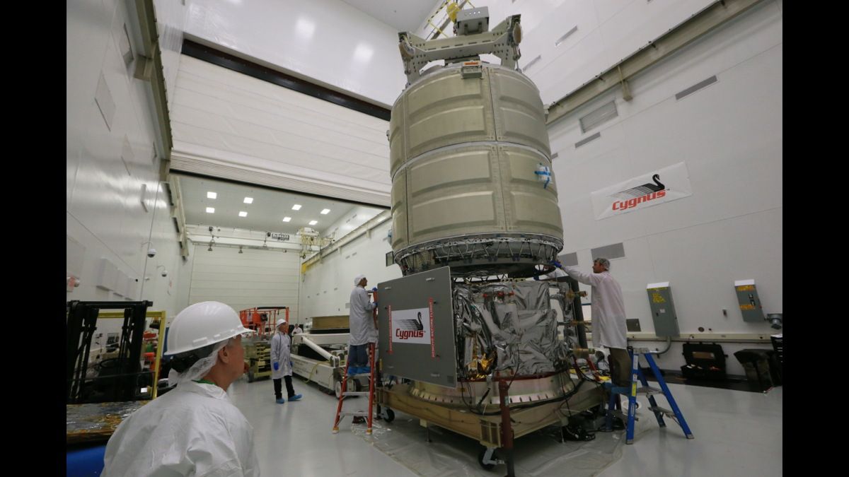 See amazing photos from Orbital Sciences' July 2014 launch of its ...