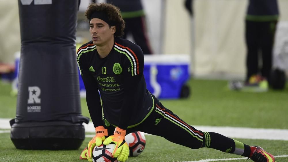 Ochoa joins Granada from Malaga | FourFourTwo