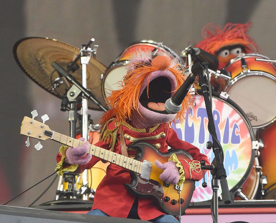 The Muppets Mayhem: release date, plot, trailer, guest stars | What to ...