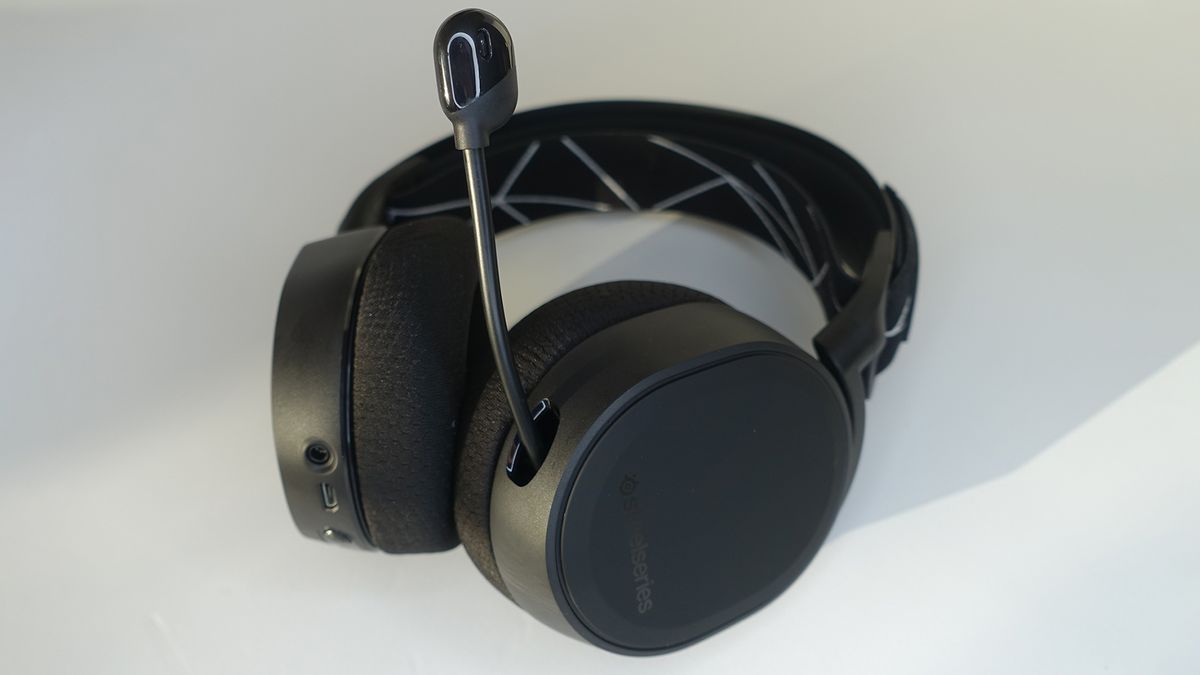 SteelSeries Arctis 9 Wireless Review: Capable, Elegant Simplicity | Tom ...