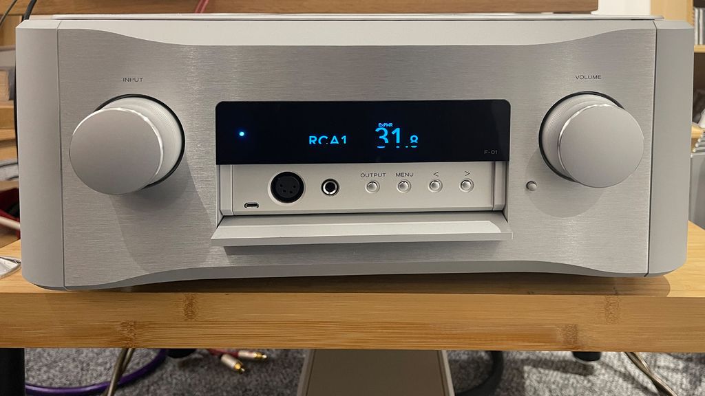 Esoteric F-01/PS-01F review: with class-leading refinement and detail ...