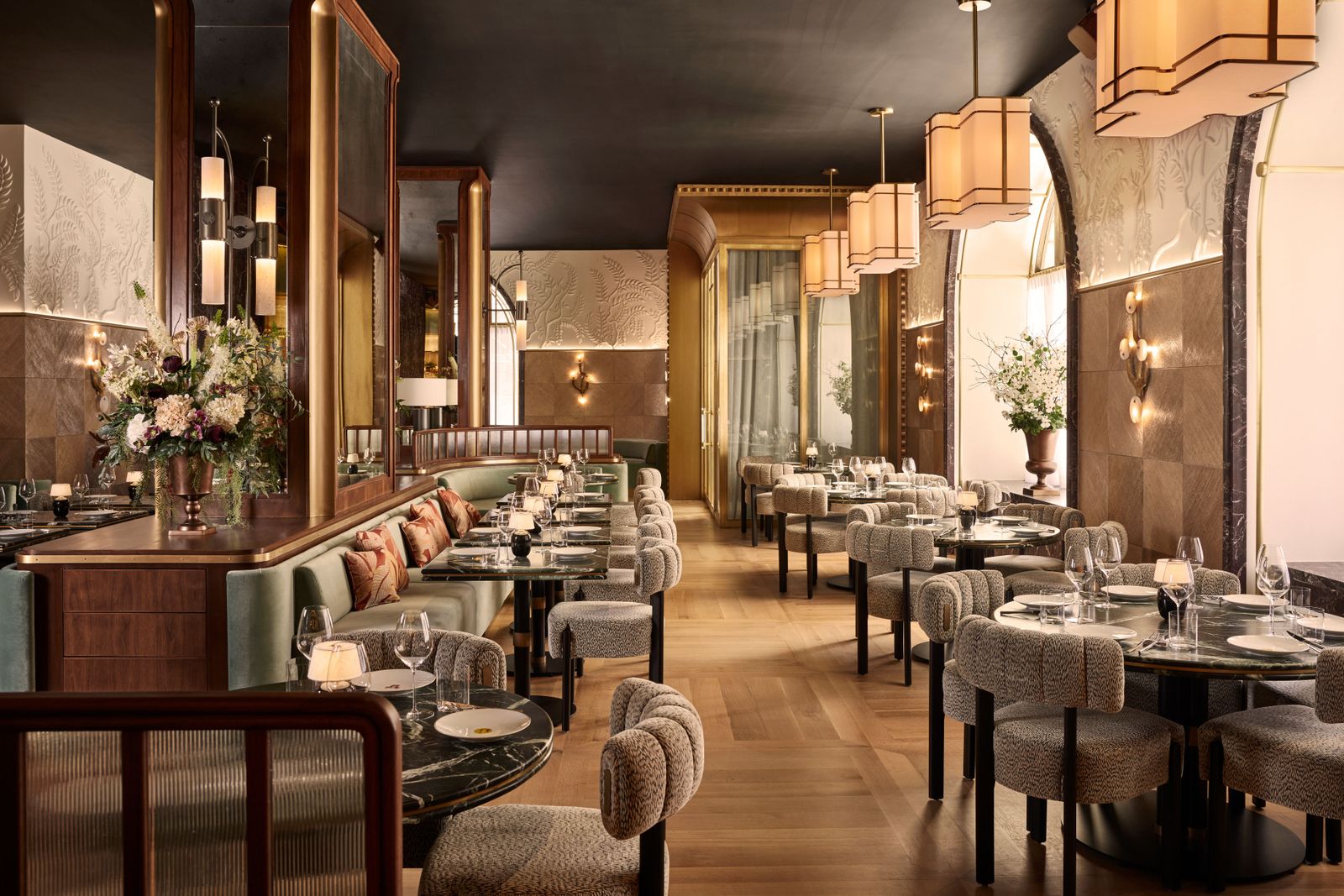 Famed steakhouse Beefbar opens an art deco-infused outpost in New York ...
