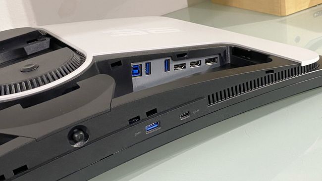 Alienware 32 AW3225QF review | PC Gamer