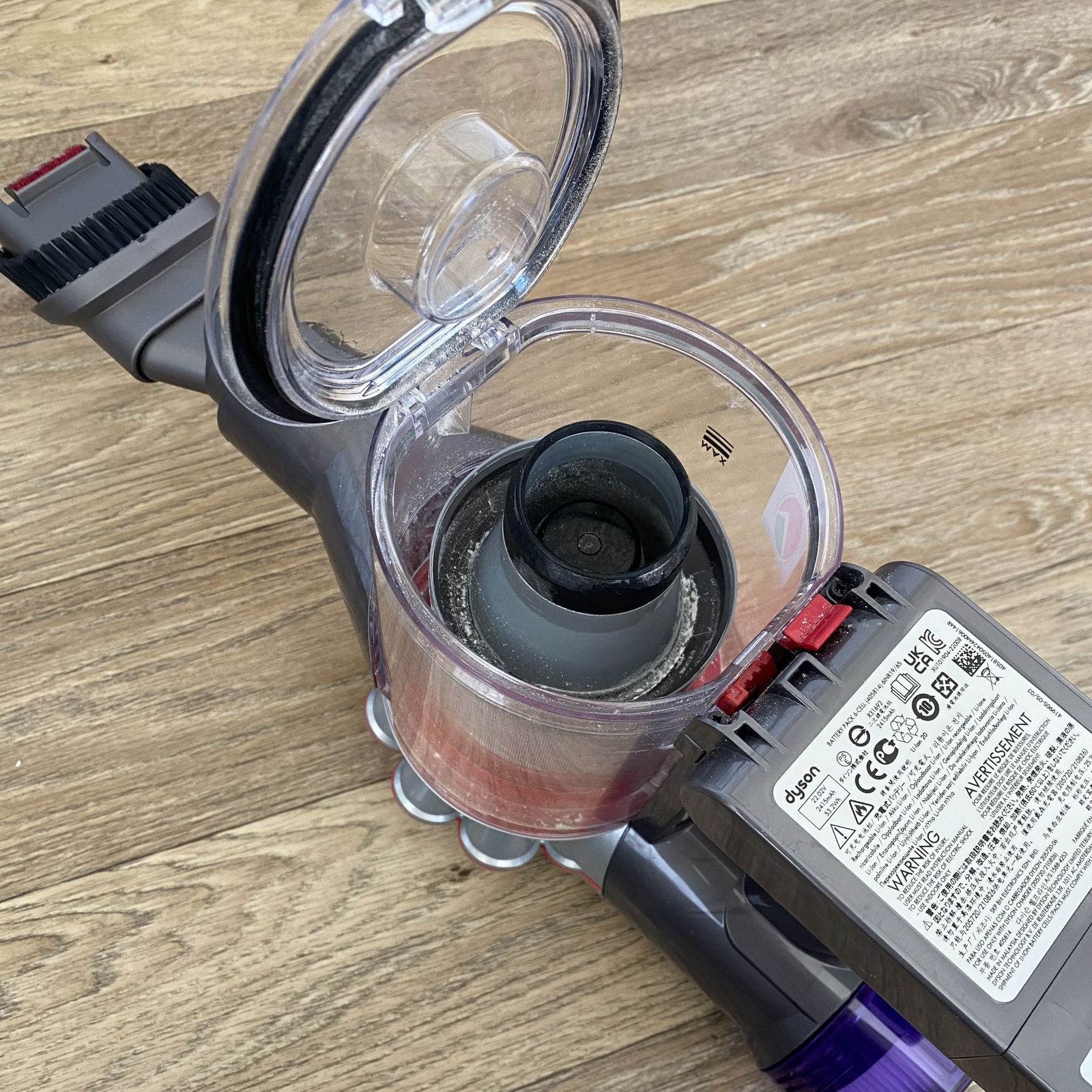 Dyson Car+Boat Handheld Vacuum Review—is this the best handheld vacuum ...