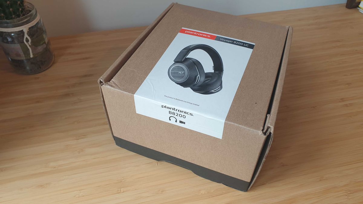 Poly Voyager 8200 UC wireless headset review | TechRadar
