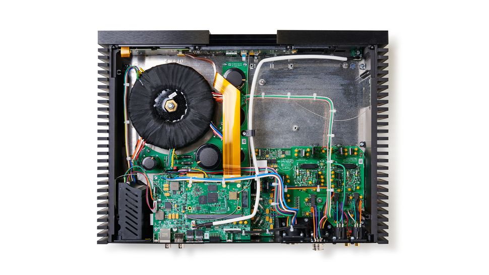 Naim NSS 333 review: premium music streamer that weaves a powerful ...