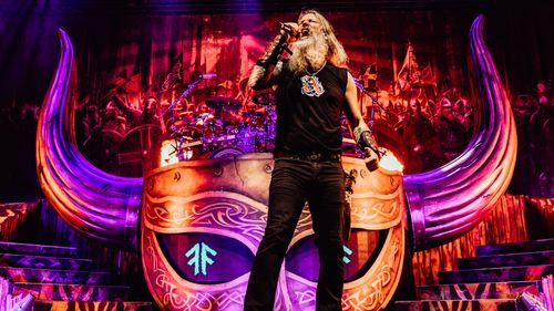 "Oh my god!" Watch 'dwarf metal' band Wind Rose surprise two fans at an ...