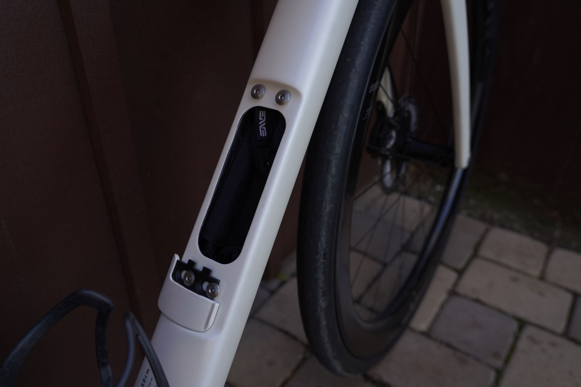 'A lot roadie, a little groadie': first ride impressions of the all-new Enve Fray, an endurance ...