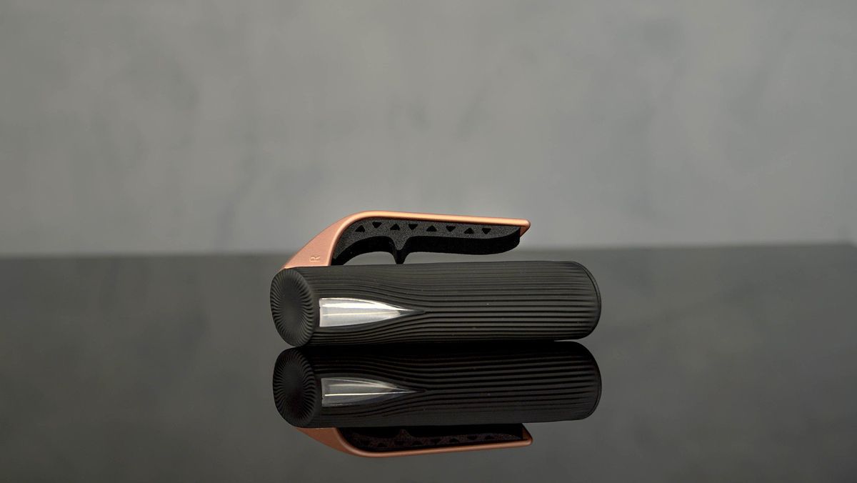 Etee VR controllers challenge Valve Index with full-finger touch ...