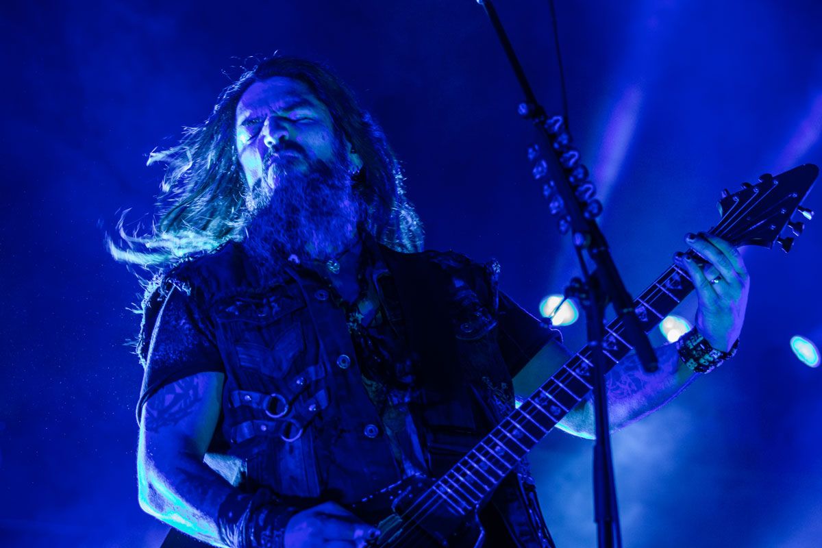 How Robb Flynn discovered his trademark natural harmonics by accident ...
