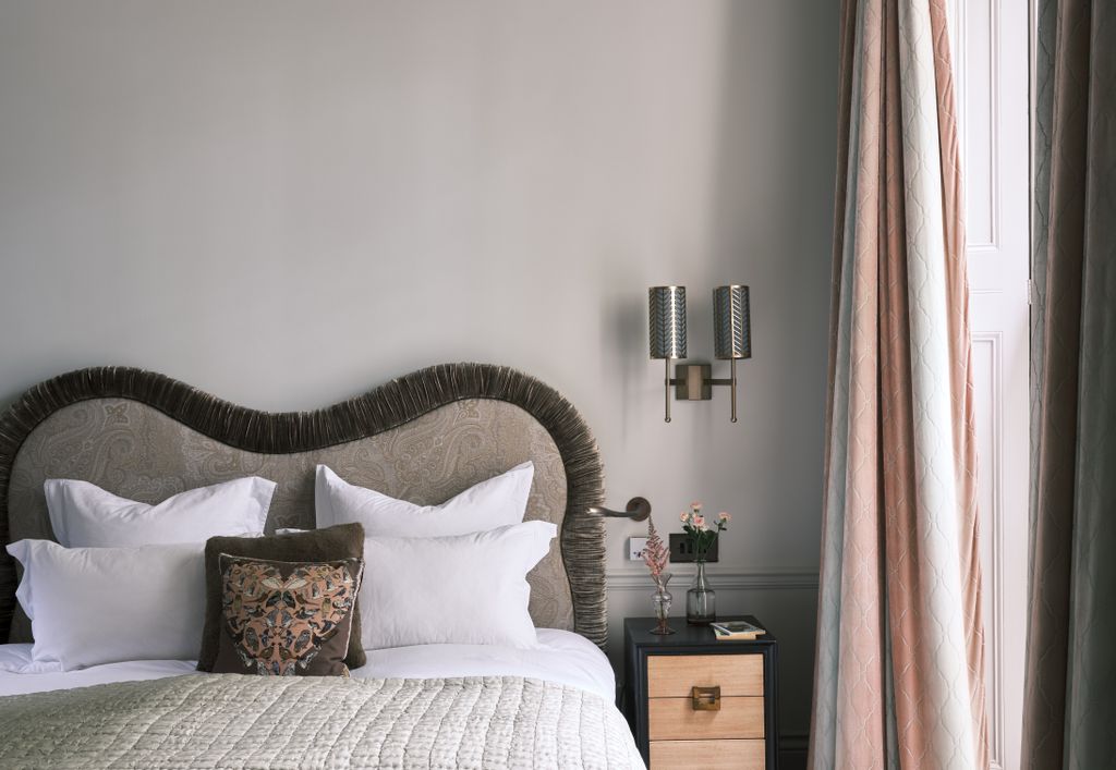 Color trends 2024 – 18 mood-uplifting tones for modern homes