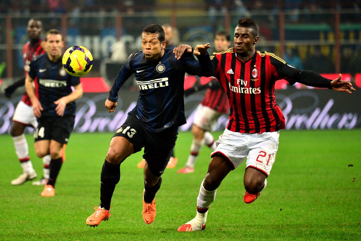 Guarin confirms Chelsea talks but intends to stay | FourFourTwo
