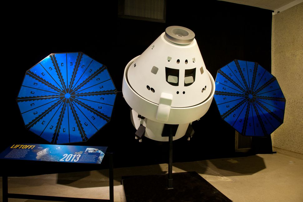 Gallery: NYC Museum's New Space Show | Space