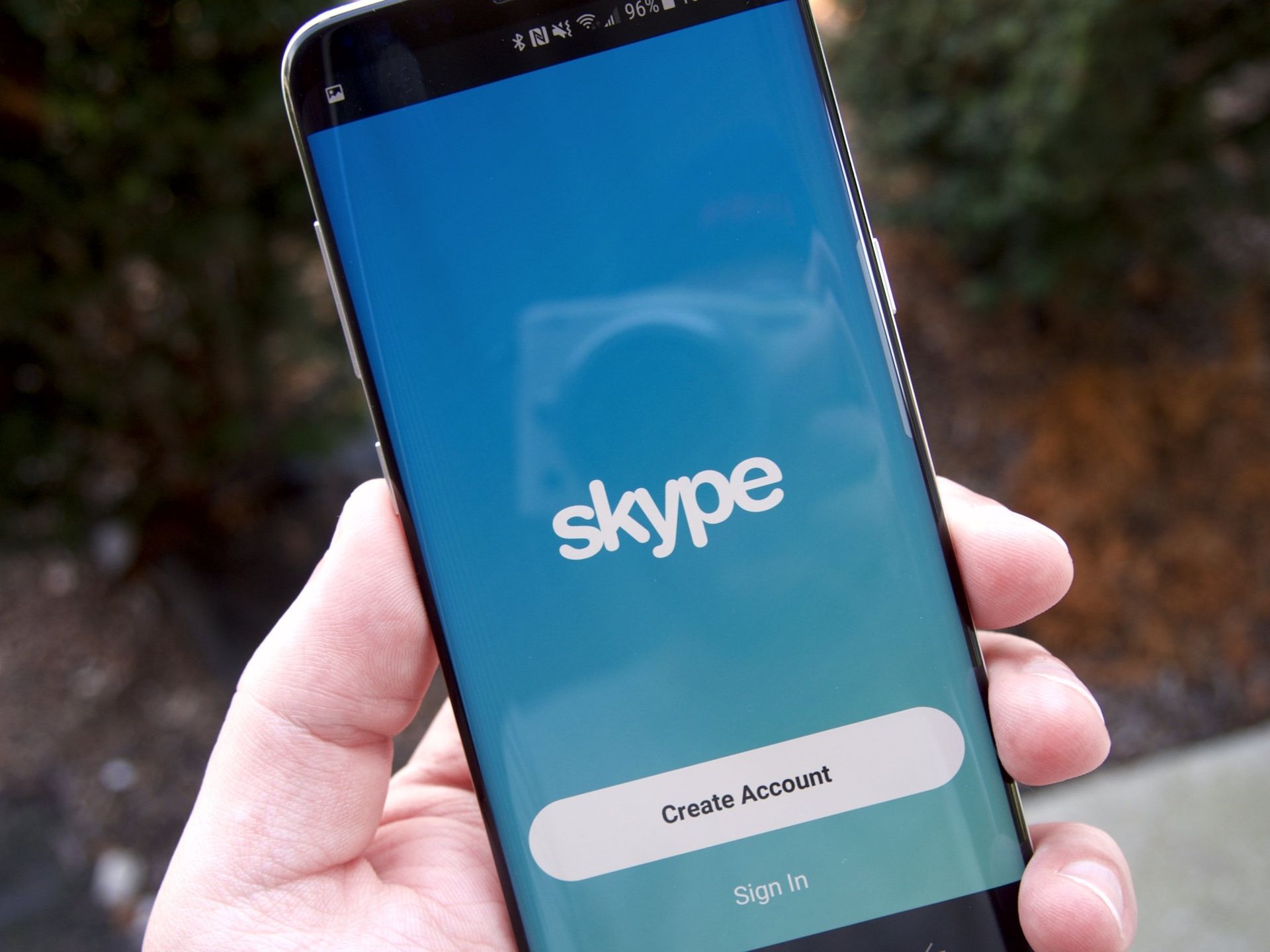 How to easily set up a voice call or video meeting on Skype | Windows ...
