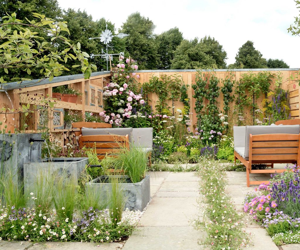 Paved backyard ideas: 10 inspiring looks | Homes and Gardens