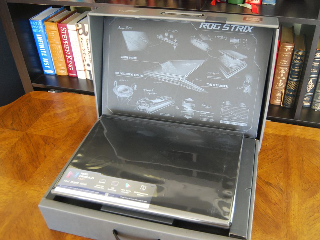 Hands-on with ASUS' new (and massive) RTX 5090 gaming laptop | Windows ...