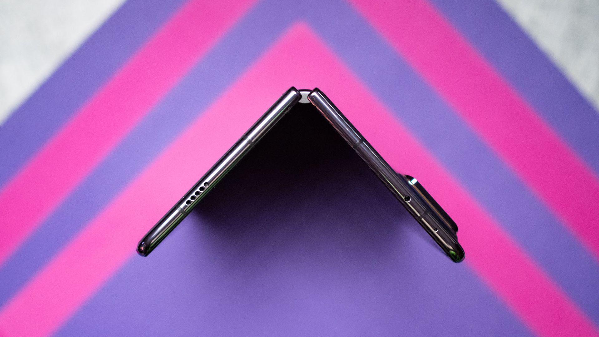 Honor confirms when its first clamshell foldable phone will debut ...