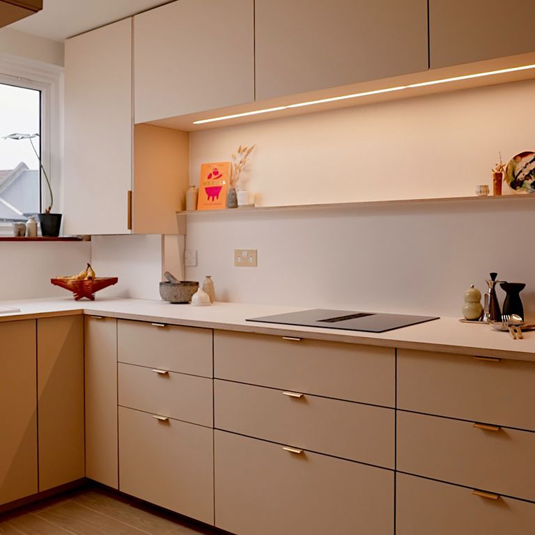 Painting kitchen worktops – a step-by-step guide | Ideal Home