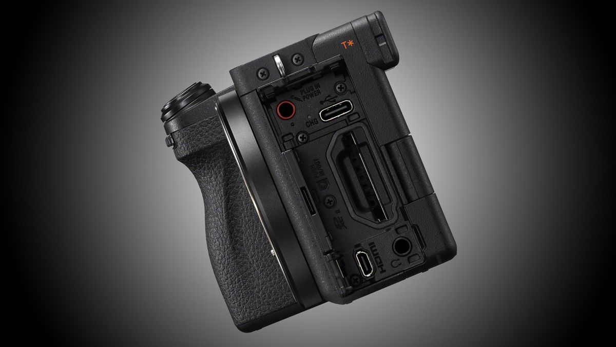 Sony A6700 vs A7C: full-frame and mirrorless cameras go head to head ...