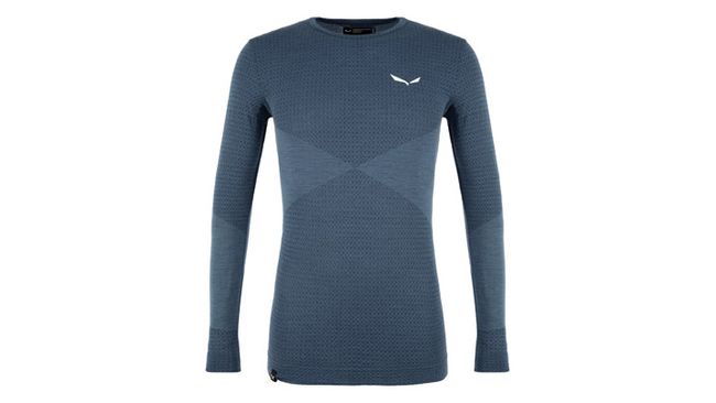 The best base layers: the foundation of your hiking garb | Advnture